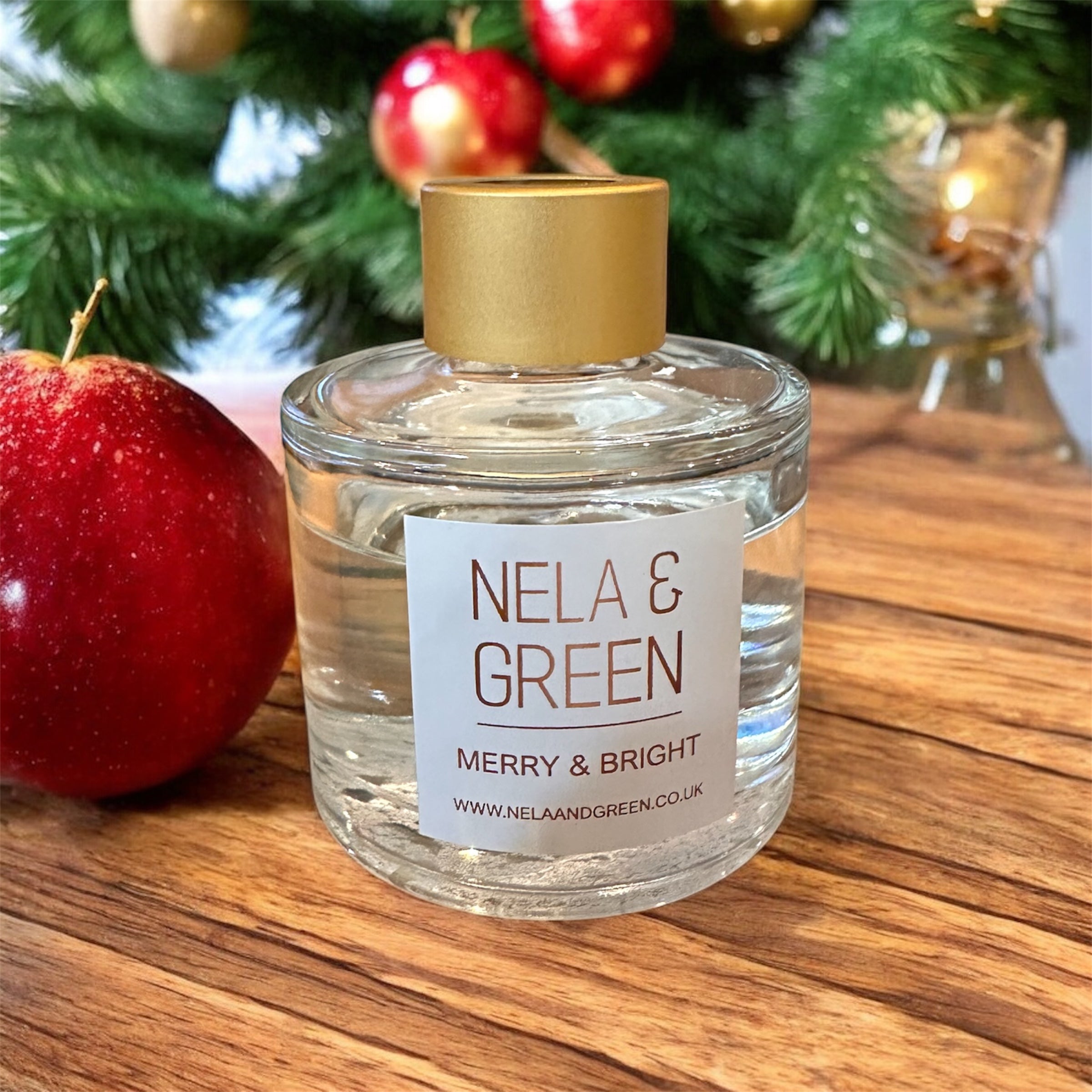 Merry & Bright Reed Diffuser – Nela & Green